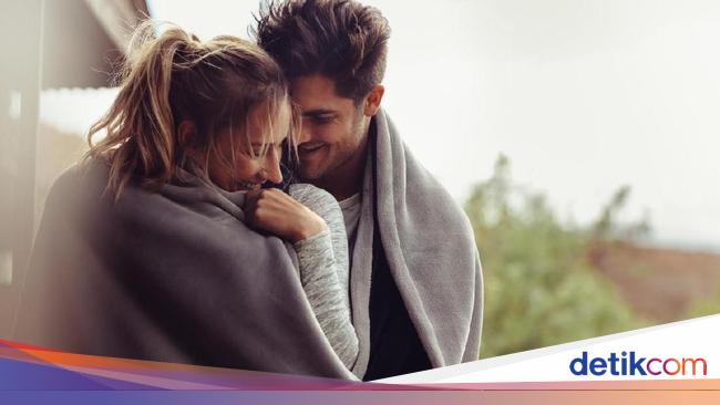 Mengenal Posisi Seks '68', Variasi Satu Angka di Bawah '69'