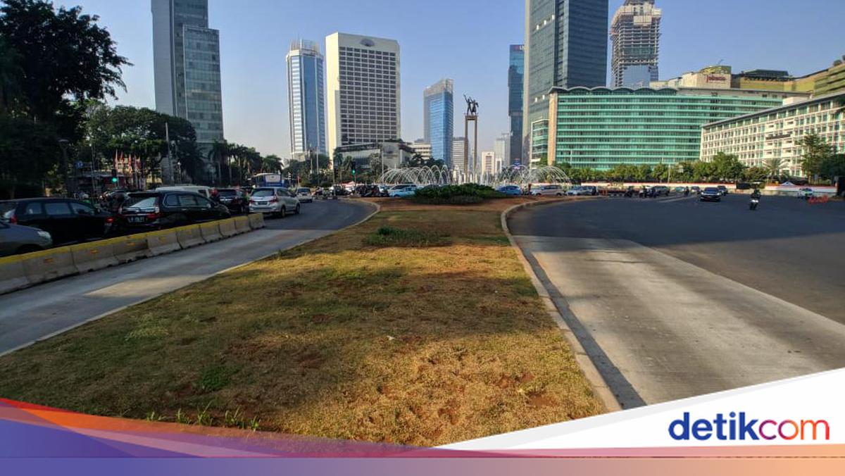 Bambu Getah Getih Dibongkar, Begini Suasana di Bundaran HI Saat Ini