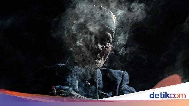 13 Contoh Mantra Beserta Pengertian dan Cirinya
