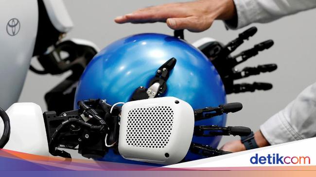 Jepang Kembangkan Robot Mirip Doraemon