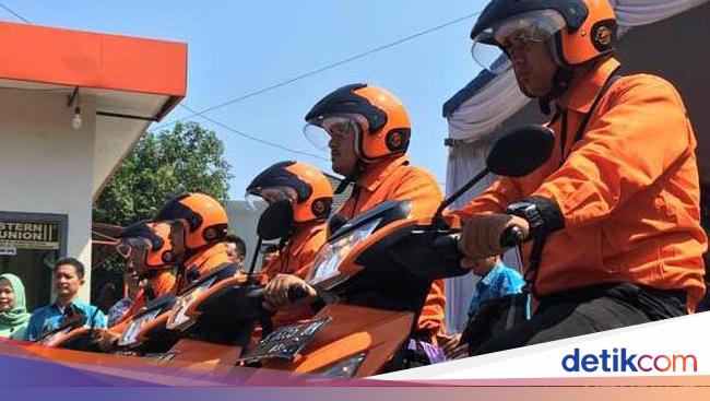 Perhatian! Pak Pos Siap COD