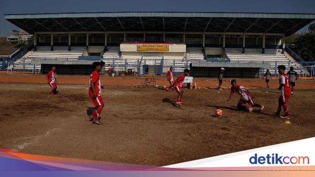 Anies Akan Renovasi Total Stadion Tugu Markas Persitara Pakai Dana KLB