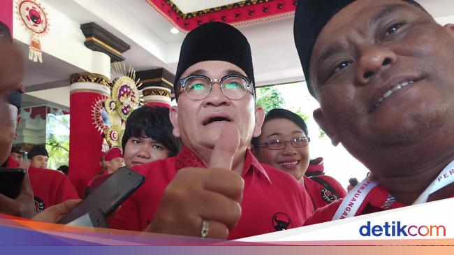 Hadiri Kongres PDIP, Ruhut Sitompul Ngaku Sudah 3 Tahun Jadi Kader Hadiri Kongres PDIP, Ruhut Sitompul Ngaku Sudah 3 Tahun Jadi Kader