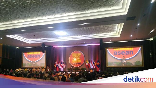 Resmikan Gedung Sekretariat ASEAN, Jokowi Kenang Masa Jabat Gubernur DKI