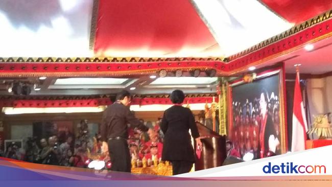Prananda Prabowo Tuntun Mega ke Panggung Kongres PDIP