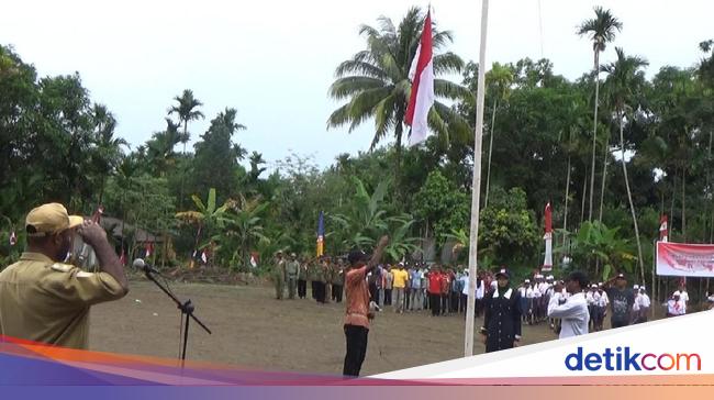 Melihat Desa di Papua yang Baru Pertama Kali Rayakan Kemerdekaan HUT RI