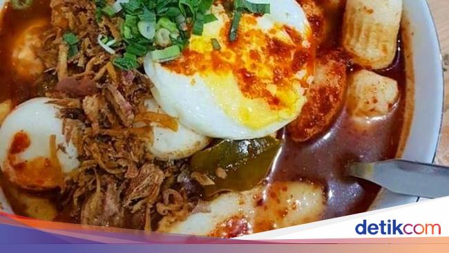 Huaaah! 5 Seblak Super Pedas Ini Siap Bikin Bibir Jontor