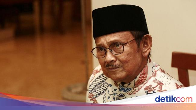 Kisah BJ Habibie Pulihkan Rupiah dari Rp 15.000 Jadi Rp 6.500/US$