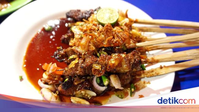 Dekat Halte Kampung Melayu, Ada Sate Kambing hingga Bakso Rawon Setan Enak