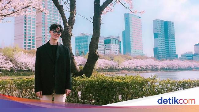 Potret Manajer Baru EXO yang Viral karena Nggak Kalah Ganteng dari Idol-nya