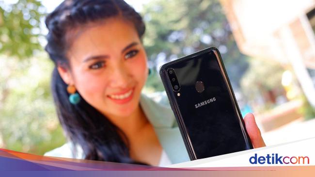 Samsung Raja Ponsel di Indonesia