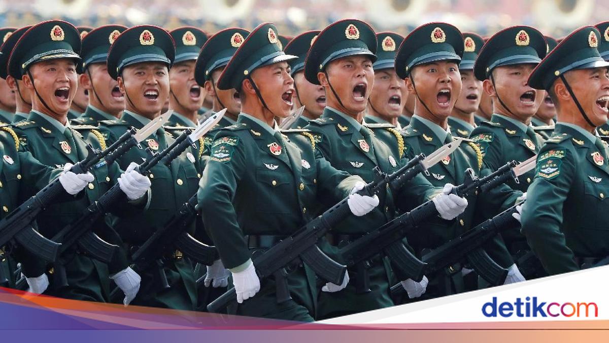 China Waspada Usai Kapal Perang Jepang Berlayar Lalui Selat Taiwan