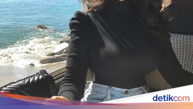 Momen Kulineran Rojean Kar, Model Seksi Selingkuhan Travis Scott