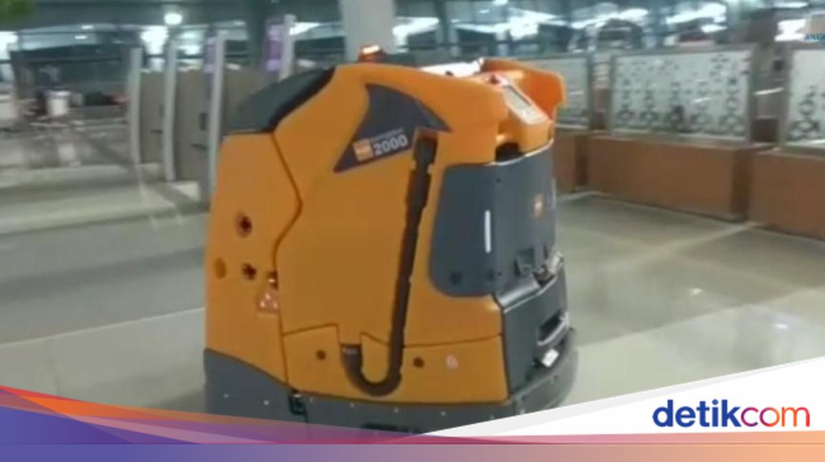 Tukang Pel Hingga Customer Service Bandara Soetta Digantikan Robot