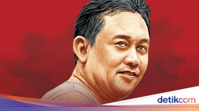 Denny Siregar Klaim Penghasilan Menulis Lebihi Gaji Komisaris Denny Siregar Klaim Penghasilan Menulis Lebihi Gaji Komisaris