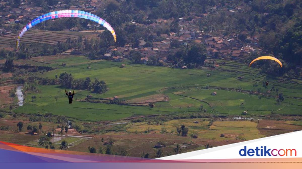 3 Lokasi Paralayang di Sumedang dengan Spot Pemandangan Keren