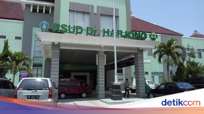 Tunggakan BPJS Kesehatan di RSUD Ponorogo Capai Rp 40,8 Miliar Tunggakan BPJS Kesehatan di RSUD Ponorogo Capai Rp 40,8 Miliar
