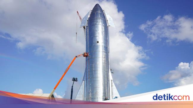 Pegawai SpaceX Koma 2 Bulan Kena Hantam Komponen Roket