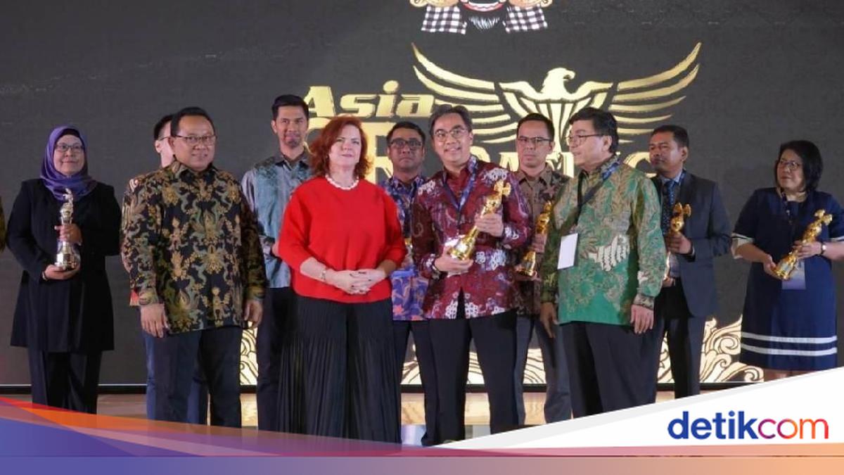 Praktik Bisnis Berkelanjutan, BJB Raih Penghargaan Gold Rank