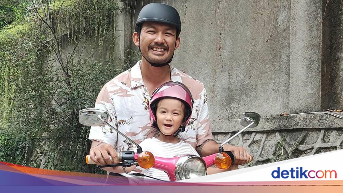 Anak Rio Dewanto Sudah Besar, Tak Mau Dipanggil Bayi Lagi