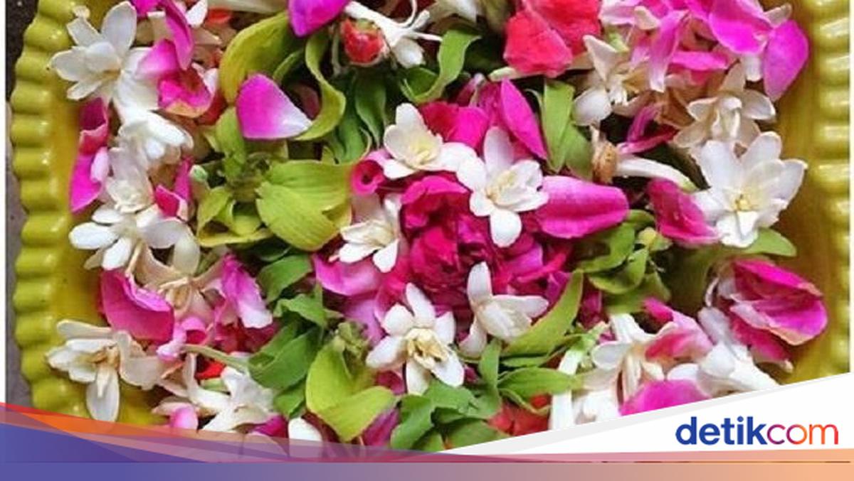 Makna Kembang Tujuh Rupa dan Fungsinya dalam Tradisi Jawa