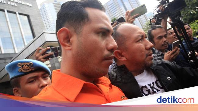 Penyerang Novel Baswedan Ronny Bugis Divonis 1,5 Tahun Penjara