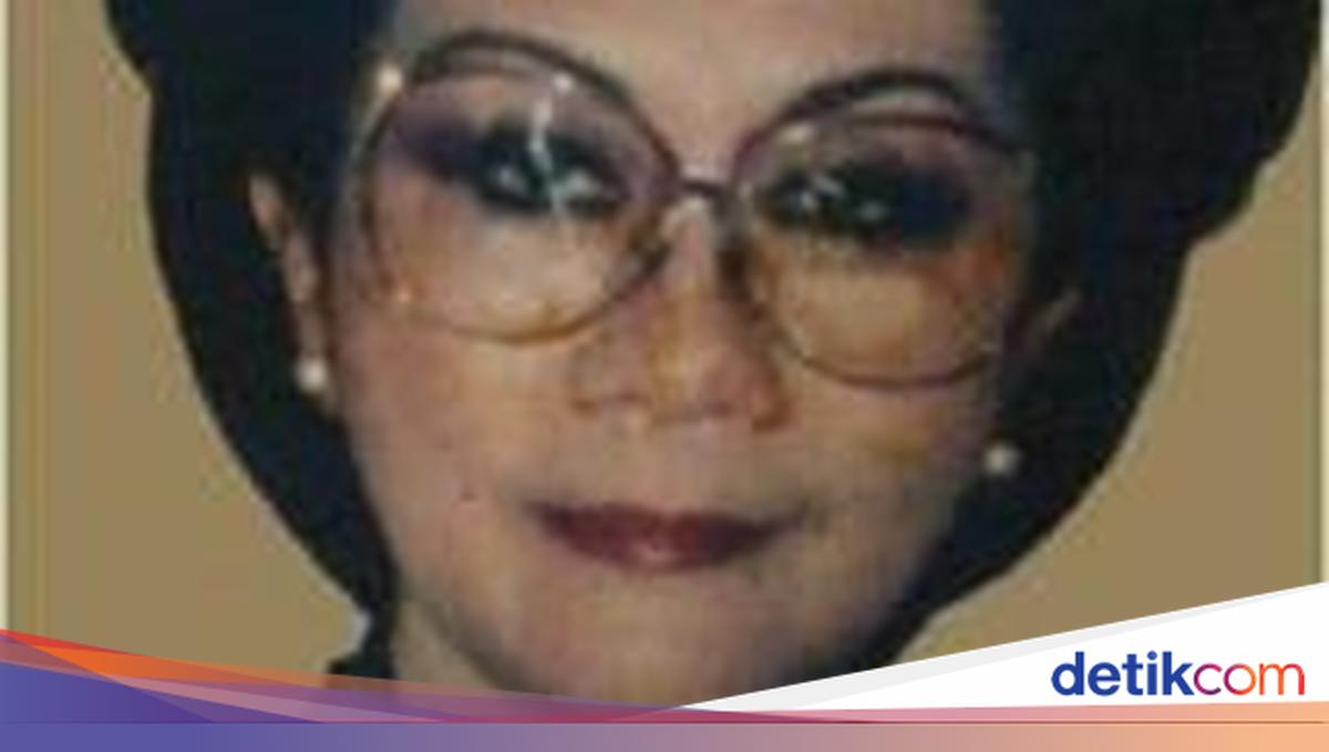 Mien Sugandhi dan Sepak Terjangnya: Protes Miss Universe dan Dewi Sukarno