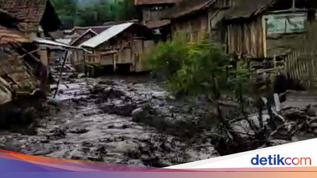 Banjir Bandang di Lereng Gunung Raung Akibat Erosi Dampak Kebakaran Hutan