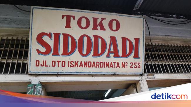 5 Toko Roti Legendaris Ini Masih Eksis, Ada yang Berusia Lebih dari 100 ...