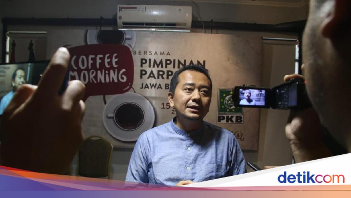 Komisi X DPR Minta Kemendikbud Turun Tangan soal 7 Guru Besar Unhas Mundur