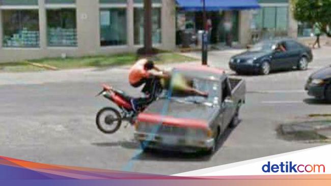 Google Maps Rekam Kecelakaan Mengerikan, Motor Vs Pick Up