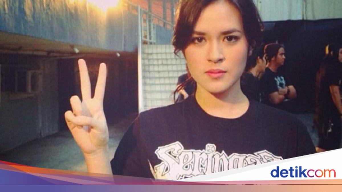 Kaos Band Paling Laku di Skena Musik