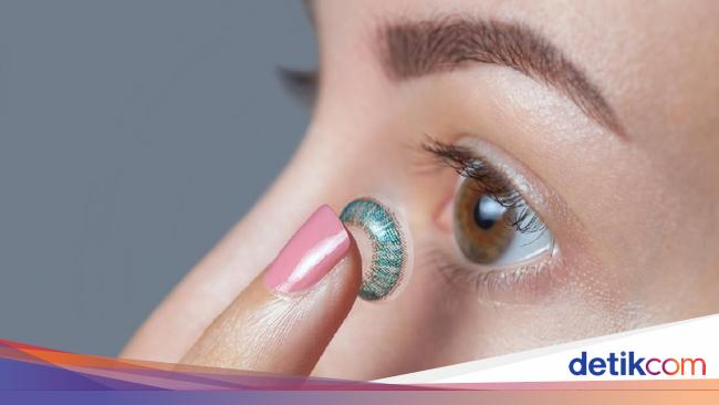 Viral Wanita Tak Sadar Ada 23 Lensa Kontak Menumpuk di Mata, Dokter Pun ...
