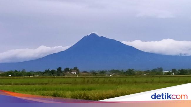 Kondisi Terkini Deformasi Gunung Merapi: Makin Pendek 2 Cm