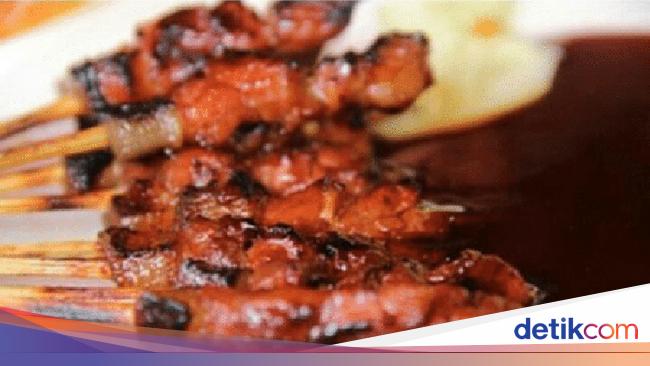 Pencinta Sate, Ini 10 Meme Kocak Khusus Buat Kamu!