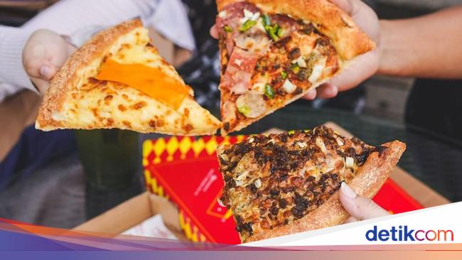 Yuk! Ngemil 'Sliced Pizza', Pizza Potongan yang Mantap di Sini
