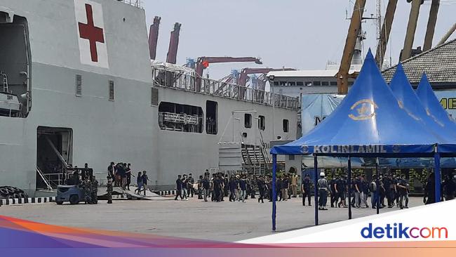 188 WNI ABK World Dream Dari Sebaru Tiba di Tanjung Priok Jakut 188 WNI ABK World Dream Dari Sebaru Tiba di Tanjung Priok Jakut