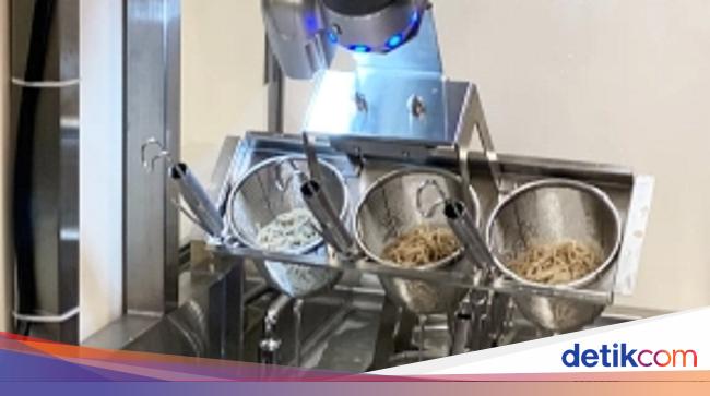 Canggih! Resto di Jepang Pakai Robot untuk Bikin Soba