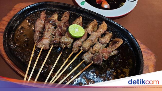 Sate Aye : Empuk Juicy Sate Domba Hot Plate dan Gule Domba Berempah
