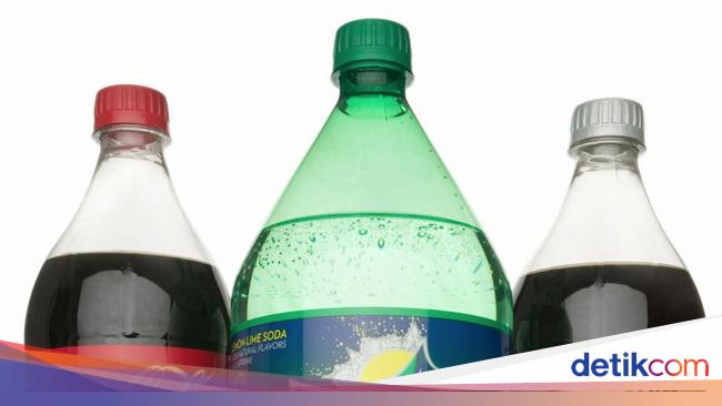 Fun Fact: Ini Alasan Botol Minuman Soda Punya Tonjolan 'Kaki' di Bawahnya