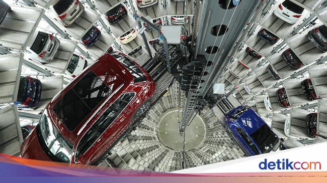 Glass Car Silo yang Spektakuler, Menara Parkir Ratusan Mobil Volkswagen