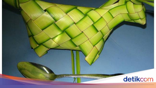 Ayo Intip 10 Meme Kocak Tentang Ketupat Karya Netizen Ayo Intip 10 Meme Kocak Tentang Ketupat Karya Netizen