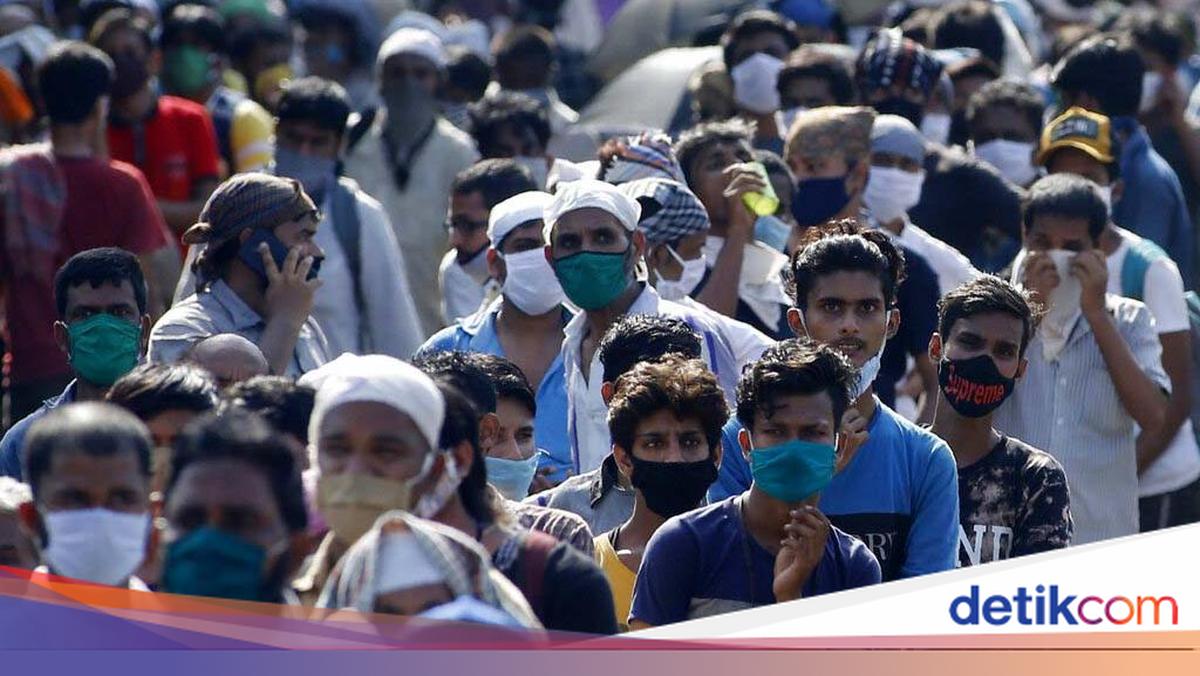 Virus Corona Mengganas di India, Putin Punya Terowongan Disinfektan