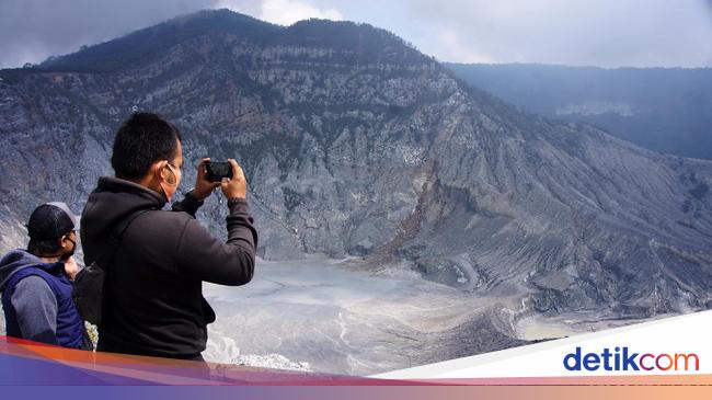 Gunung Tangkuban Parahu, Cerita Rakyat dan Keindahan Alamnya Gunung Tangkuban Parahu, Cerita Rakyat dan Keindahan Alamnya