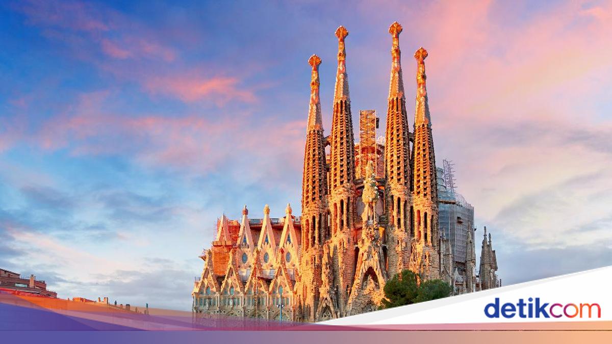 Sagrada Familia, Gereja Tertinggi di Dunia akan Selesai 2026