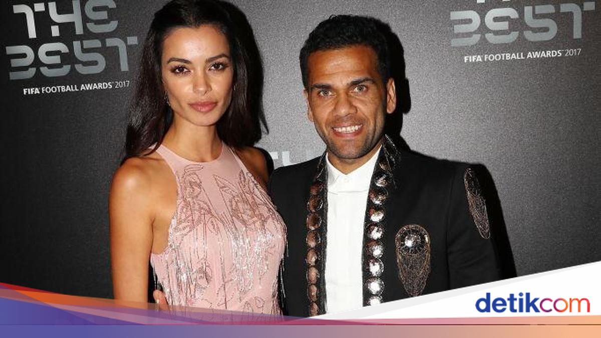 Model Cantik Ini Mau 'Diselundupkan' Dani Alves ke Kamar Hotel di Qatar