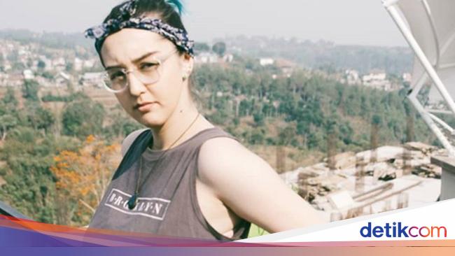 Potret Fabiola, Mantan Reza SMASH yang Kini Jadi Single Mother