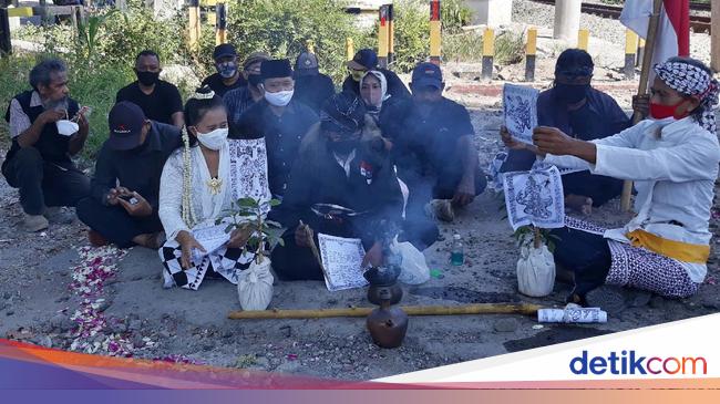 4 Tahun Kasus Tabrak Lari Flyover Manahan Masih Buram, Kini Suami Meninggal 4 Tahun Kasus Tabrak Lari Flyover Manahan Masih Buram, Kini Suami Meninggal