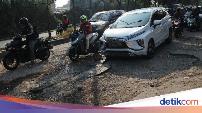 Selain Tuntut Pemerintah Korban Jalan Rusak Bisa Minta Ganti Rugi