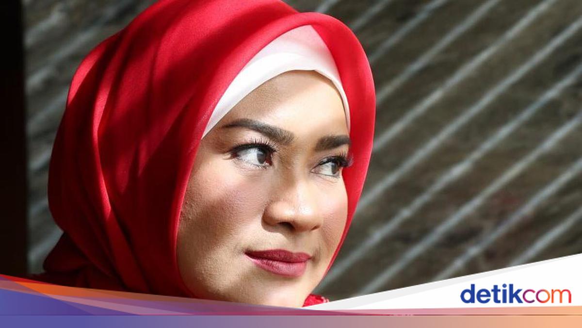 Chord Terhanyut dalam Kemesraan - Lagu Ikke Nurjanah